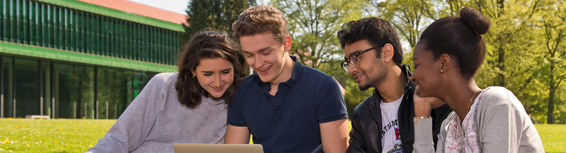 Registration & regulations | Constructor University